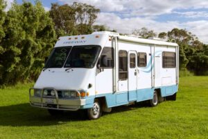 Australian Motor Homes and Caravans - You Gotta Get Out Here!